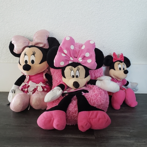 Disney | Toys | Pink Minnie Mouse Disney 3 Bundle | Poshmark